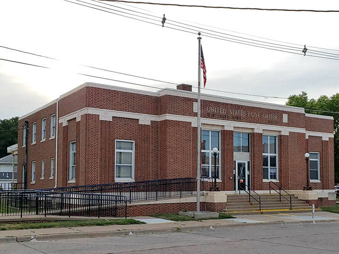 Winterset's Post Office could double as a film set for a 1950s period piece, its sturdy brick fa&ccedil;ade a testament to an era when public buildings inspired civic pride.