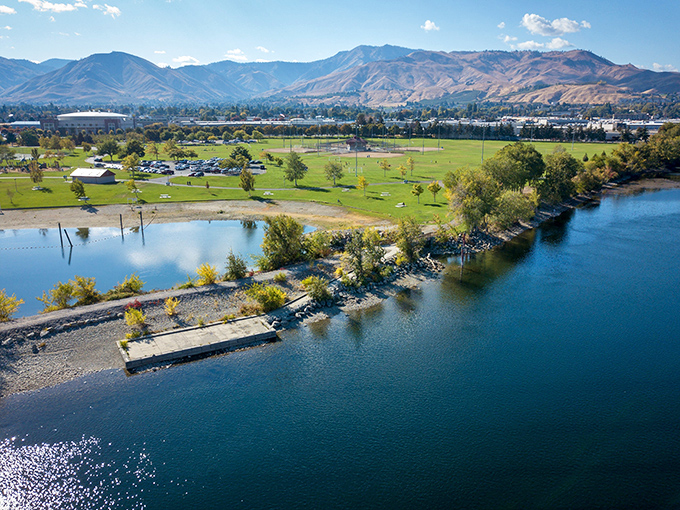 Walla Walla Point Park proves that retirement amenities in Wenatchee include the kind of waterfront access that elsewhere would triple your housing costs.