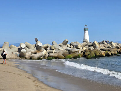 The Gorgeous Lighthouse In California That's Totally Absolutely Worth ...