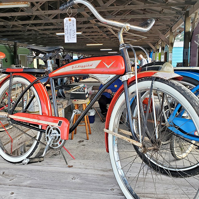 This vintage cruiser bicycle isn't just transportation&mdash;it's a time machine on wheels, ready to pedal some lucky buyer back to simpler days.