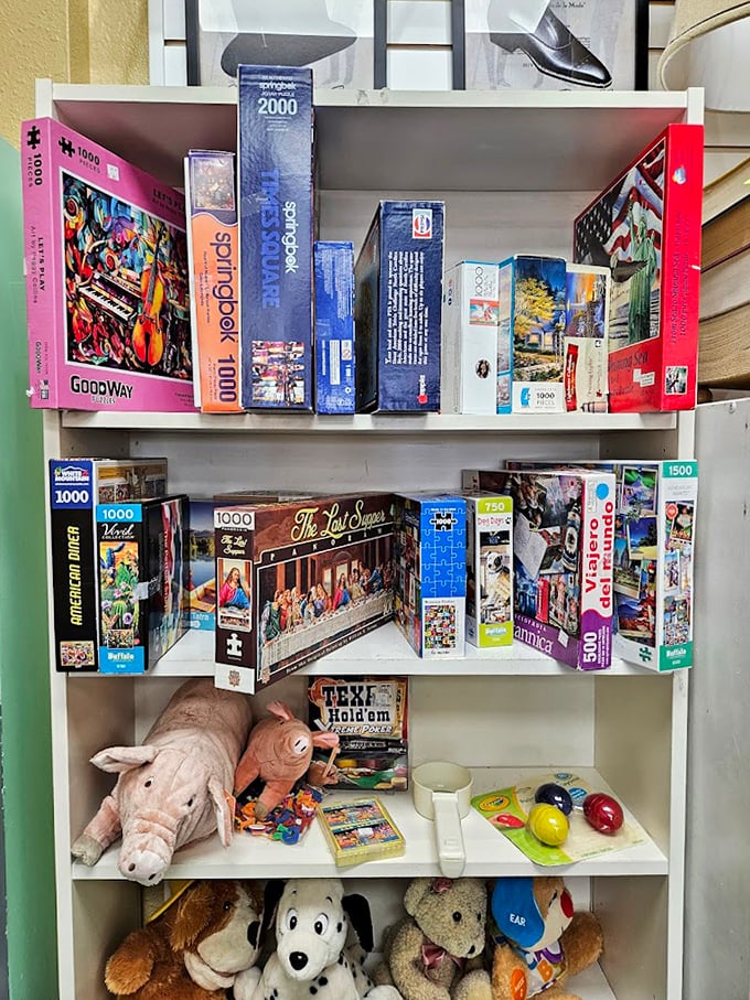 Puzzle paradise for rainy Florida afternoons. One thousand pieces of "The Last Supper" for less than the price of dinner.