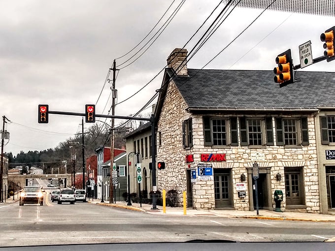 Stone buildings anchor Bedford's main street like culinary heavyweights, serving up history with a side of small-town hospitality that never goes out of style.