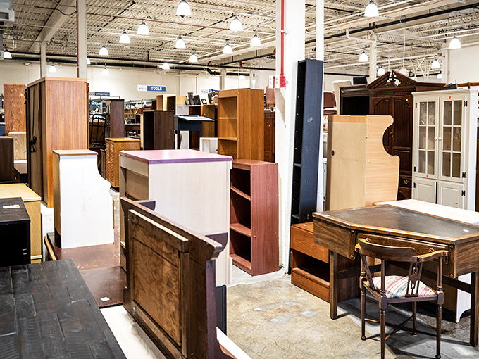 Cabinet heaven where your kitchen dreams meet your wallet's reality &ndash; no assembly required, hallelujah!