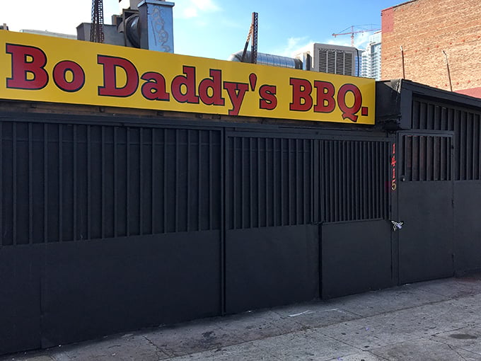 Bo Daddy's may look unassuming from the outside, but that bold yellow sign signals flavor explosions are happening inside.