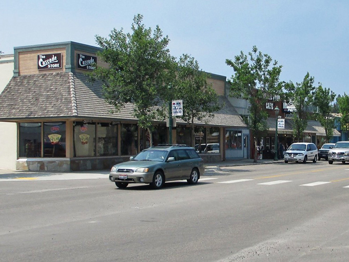 Cascade's Circle K represents modern convenience wrapped in small-town values where everyone still says "thank you."