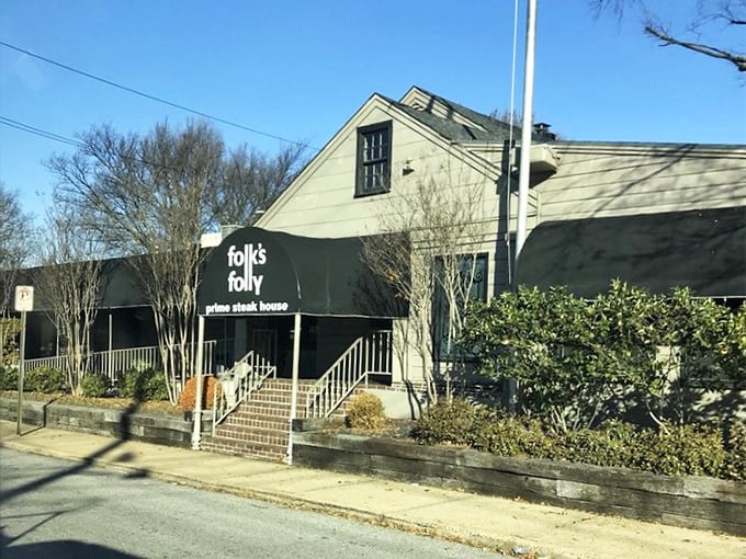 Folk's Folly's modest exterior hides Memphis's original prime steakhouse. Like finding a Rolex in a paper bag.