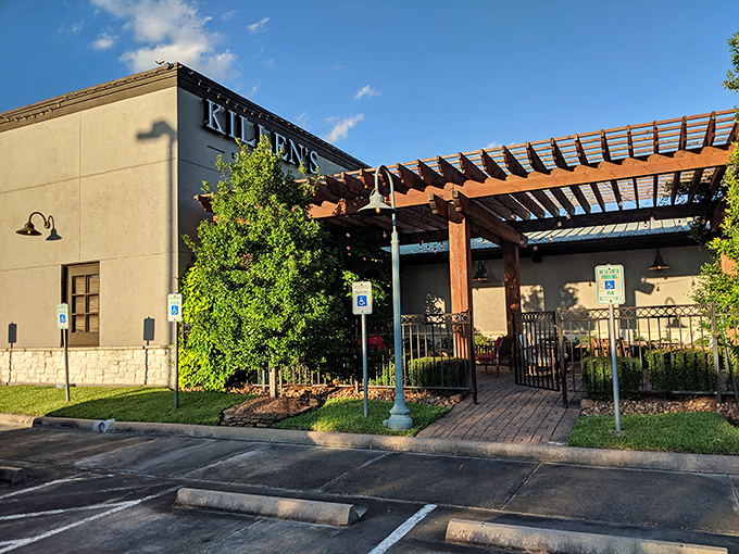 Killen's modern understatement hides in plain sight&mdash;like finding a Rolls-Royce engine in a Honda exterior.