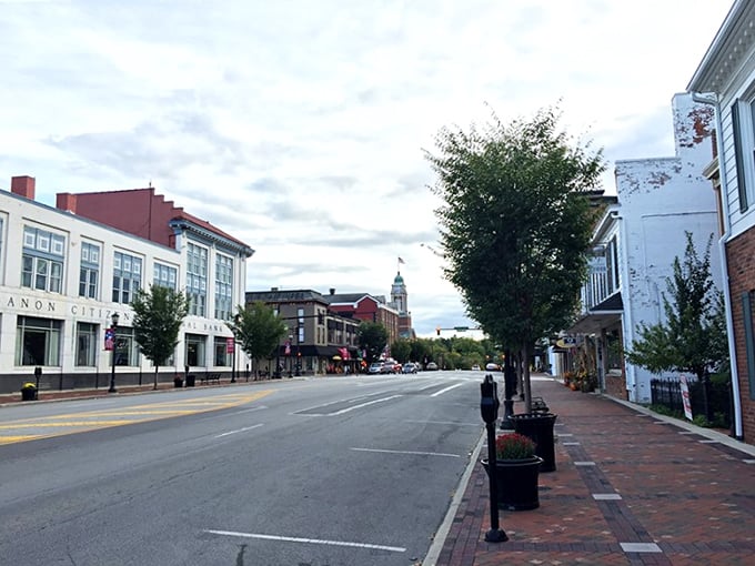 Lebanon's wide, brick-lined streets invite leisurely strolls where the only traffic jam might be two neighbors stopping to chat.