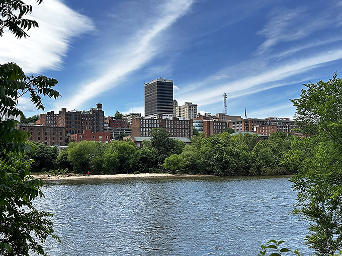 Lynchburg's riverside setting offers postcard views and wallet-friendly prices. The James River isn't the only thing flowing freely here!