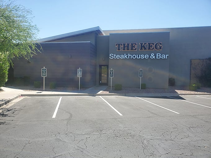 The Keg's contemporary design brings steakhouse traditions into the 21st century. Clean lines and desert landscaping create an inviting approach.