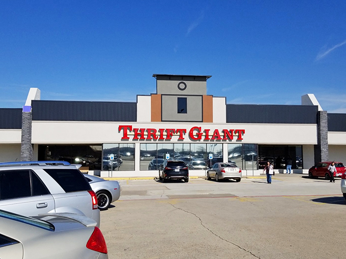 That distinctive tower design makes this thrift destination impossible to miss - and impossible to resist visiting. 