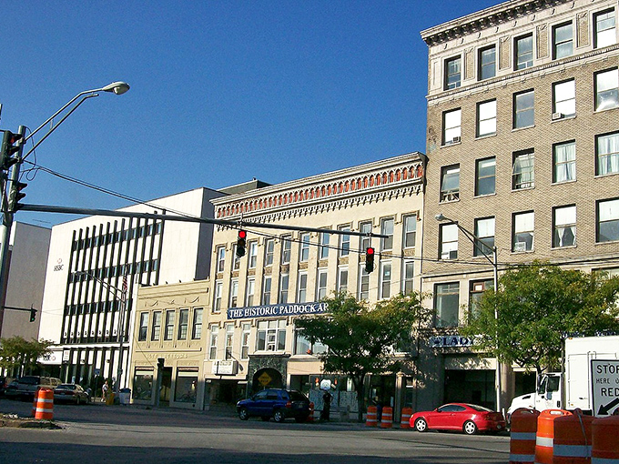 Watertown's classic architecture comes with refreshingly old-fashioned prices. History buffs and budget-conscious retirees, your dream destination awaits!