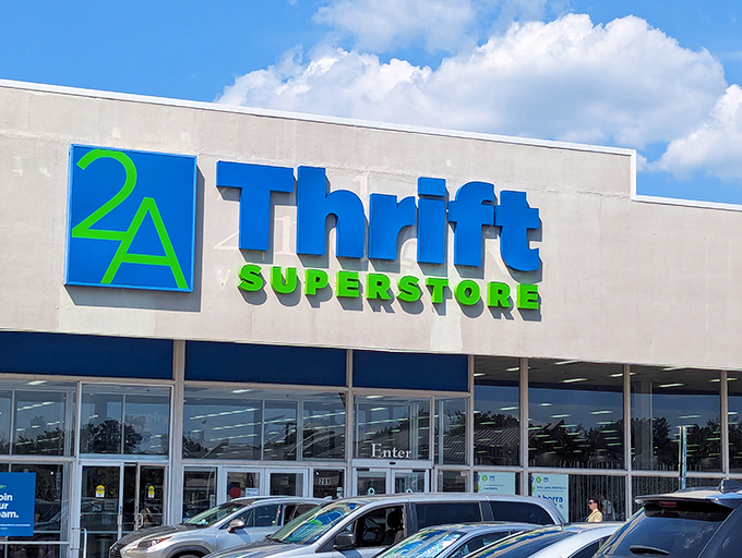 Blue and green: the colors of earth and sky, and apparently, the colors of saving money while saving the planet too.