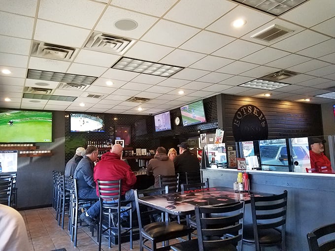 Where sports fans and food lovers find common ground. Botski's bar area proves great chicken doesn't need white tablecloths to impress.