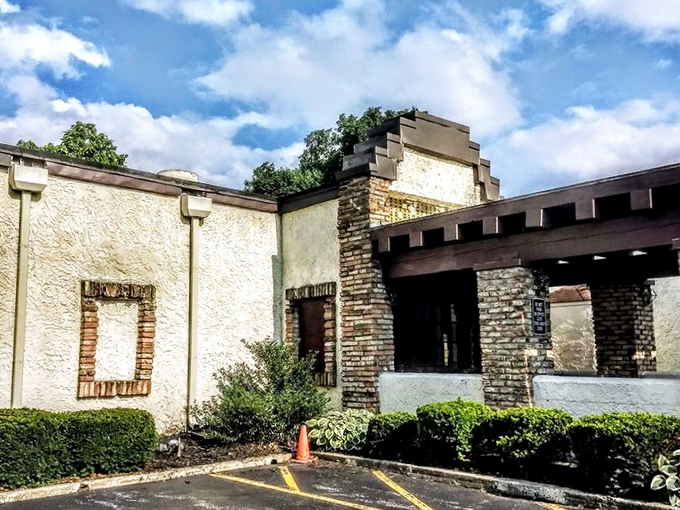 The sophisticated entrance at Hyde Park promises an evening where your steak will be treated with the respect it deserves.