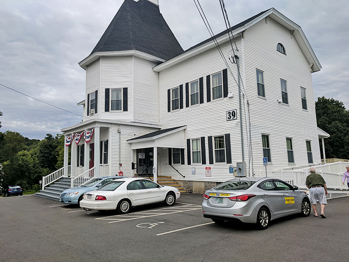 Small-town charm meets big-time bargains. That classic New England architecture houses modern-day treasures.