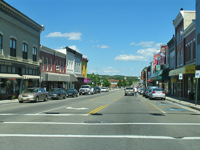 The Radford Highlanders Festival banner announces the town's Scottish pride&mdash;bagpipes and haggis in the heart of Virginia.