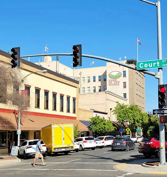 Court Street in Visalia offers that perfect blend of historic charm and modern convenience that budget-conscious retirees dream about.