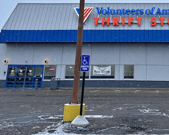 The "Now Hiring" sign is a reminder that these thrift empires need dedicated staff. Behind every great find is a team making it happen.