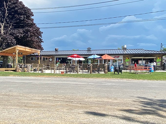 The Beach House Bar & Grille offers lakeside dining where the umbrellas are colorful and the conversations flow easier than in any big city caf&eacute;.
