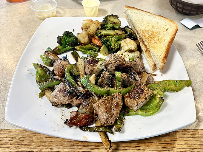 Who needs a passport when this stir-fry brings global flavors to Paris, Tennessee? Tender beef, vibrant vegetables, and a hint of char create a plate-clearing masterpiece.