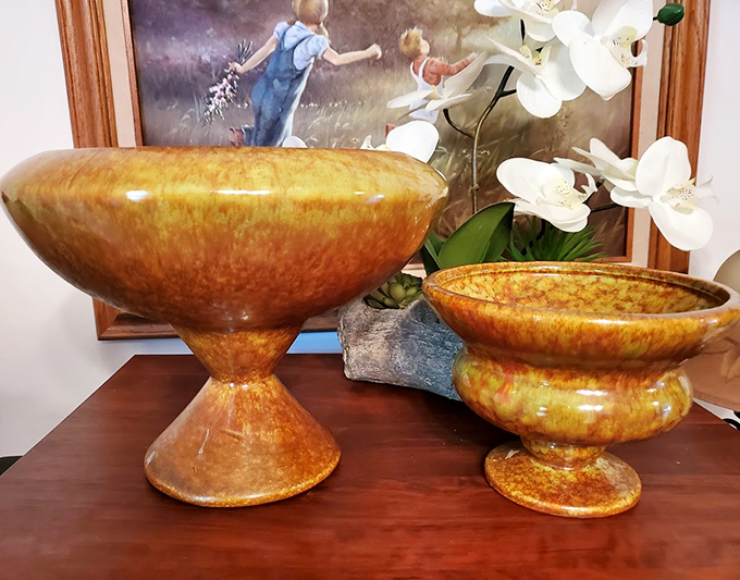 Amber-hued ceramic bowls that would make even your plainest fruit look like it belongs in a Renaissance still life.