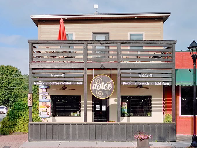 Dolce brings a touch of European caf&eacute; culture to the mountains. The kind of place where one coffee easily stretches into a two-hour people-watching session.