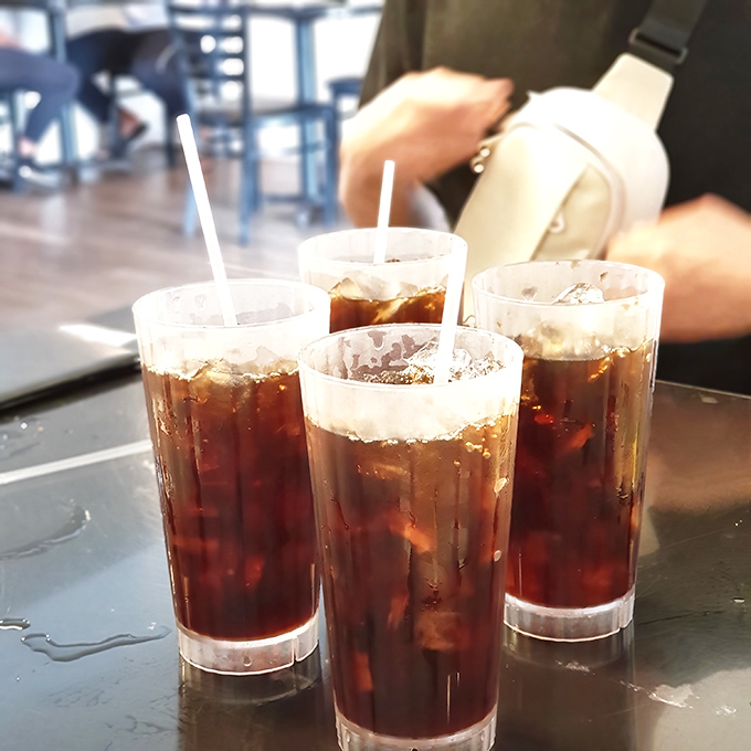 Coffee and iced tea served in tall, no-nonsense glasses&mdash;because when the food is this good, even the beverages know not to get too fancy.