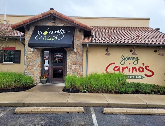 Johnny Carino's stone facade and welcoming entrance promises Italian comfort food that soothes the soul. Carbs with a side of coziness.
