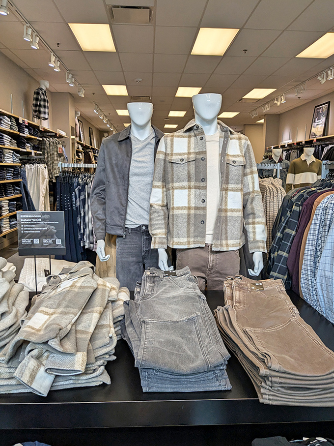 Mannequins modeling the "casual Friday meets Sunday brunch" look that somehow works for every occasion.