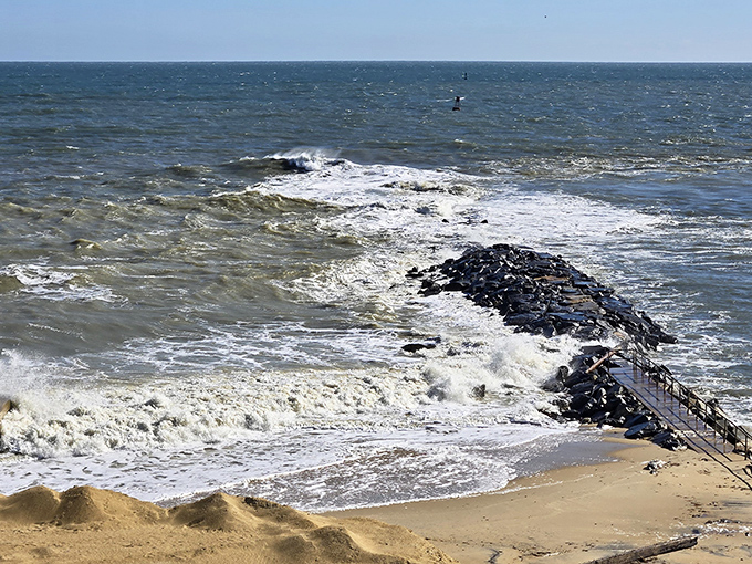 Waves rolling in with perfect rhythm, nature's own meditation soundtrack that requires no subscription fee whatsoever.