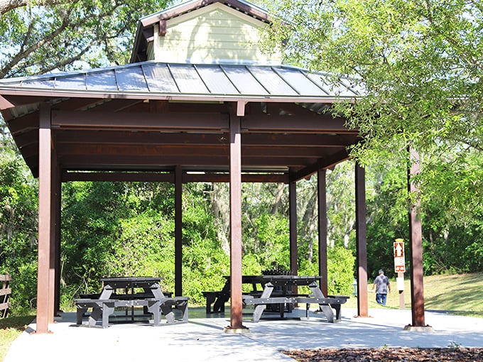 This picnic pavilion practically begs you to enjoy a sandwich with a side of spectacular views. Lunch with landscape!