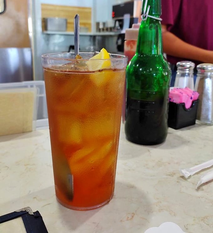 Sweet tea so perfectly brewed it deserves its own spot on Florida's heritage list – amber perfection that makes air conditioning seem secondary on hot days.