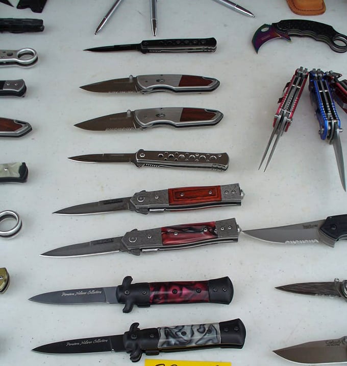 Not your average pocket knives&mdash;these are serious collectors' items with handles as distinctive as fingerprints.