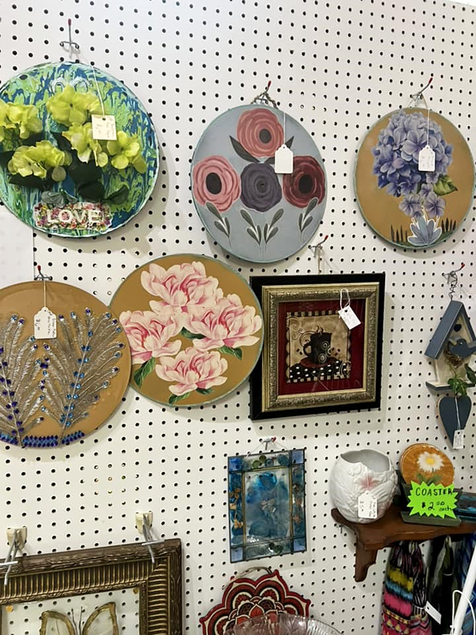 Wall art that blooms year-round! These floral decorative plates bring garden vibes inside without the hassle of remembering to water anything. 