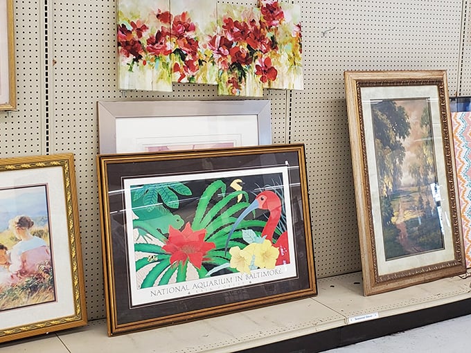 The art section is a gallery of the eclectic&mdash;from flamingo prints to impressionist landscapes. Someone's discarded decor becomes your conversation piece.