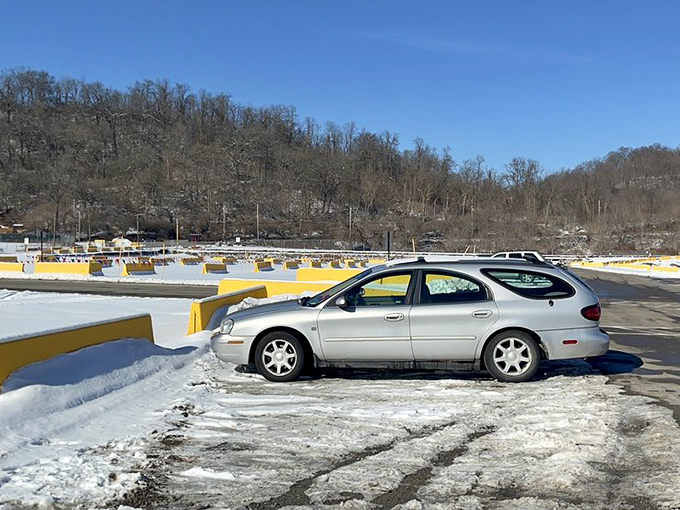 Even in winter, the dedicated bargain hunters arrive. Snow and yellow barriers can't stop the pursuit of the perfect find.