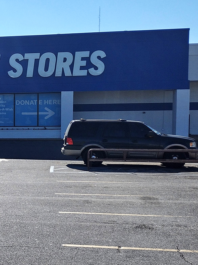 The donation area welcomes your gently-used items. The circle of thrift life continues with each car that pulls up.