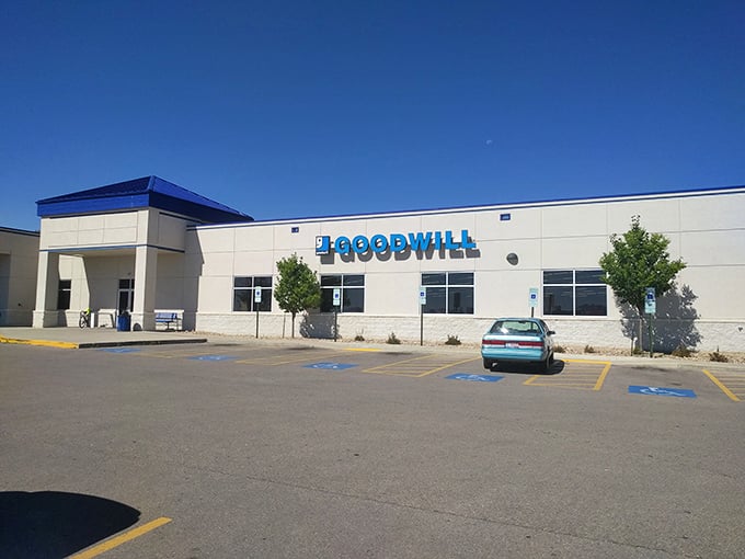 Spacious parking welcomes shoppers from across the state. The empty spaces will soon fill as word spreads about today's fresh inventory.