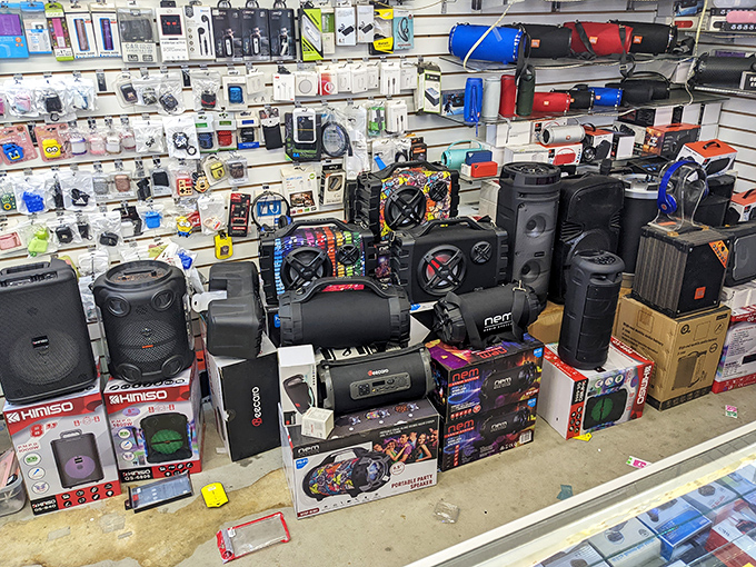 Speaker heaven for audiophiles and party planners alike. Bass so powerful it could wake your neighbor's neighbor.