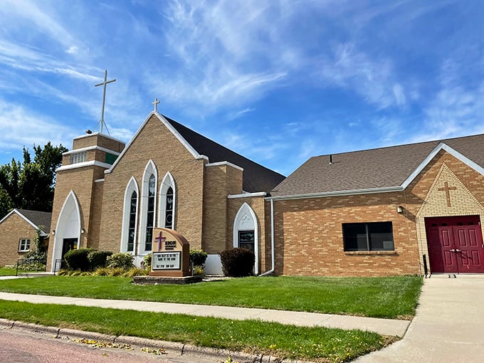 Chamberlain's historic buildings stand as testaments to South Dakota's river town heritage. Where east meets west across the Missouri.