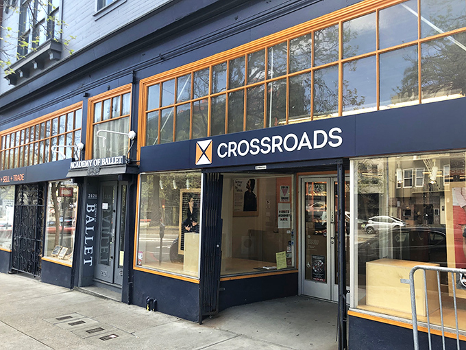 Crossroads Trading's sleek urban storefront brings boutique vibes to the secondhand scene. Fashion recycling never looked so good!