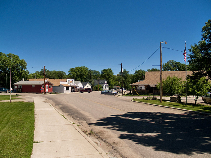 Fort Ransom's pristine landscapes offer a breath of fresh air. That wooden fence looks like it belongs on a postcard!