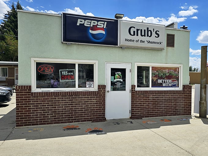Drive-in nostalgia lives on at Grub's - home of the legendary Shamrock burger experience. 