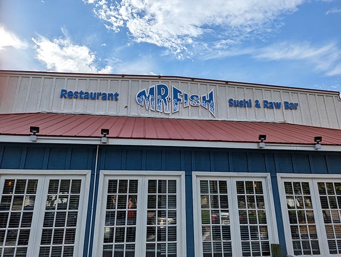 Mr. Fish's straightforward storefront promises no-nonsense seafood excellence. The rare place where the market and restaurant create perfect seafood harmony.