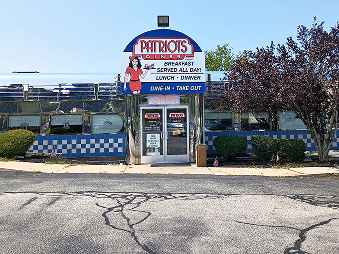 Patriots Diner's bold blue checkerboard pattern doesn't just catch your eye&mdash;it signals the kind of all-American food that never goes out of style.
