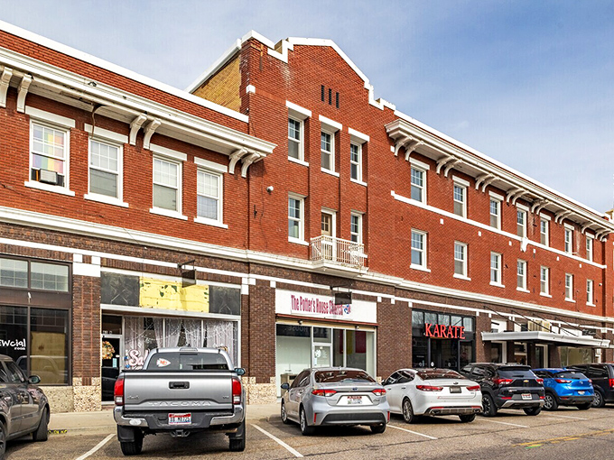 Small-town charm meets small-town prices along Blackfoot's welcoming main street.