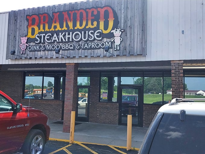 "Oink & Moo" isn't just cute wordplay&mdash;it's truth in advertising. This place speaks fluent carnivore with a side of humor.