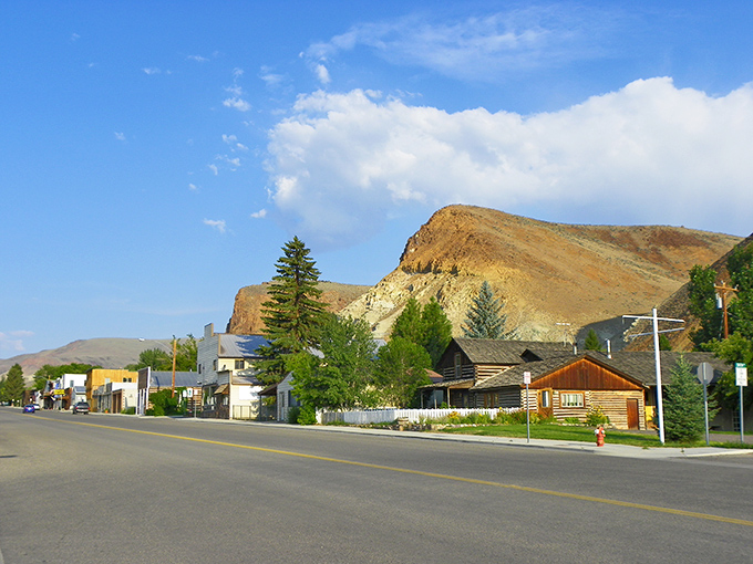 The road through Challis leads to adventure, with log cabins and mountain views straight out of a western daydream.