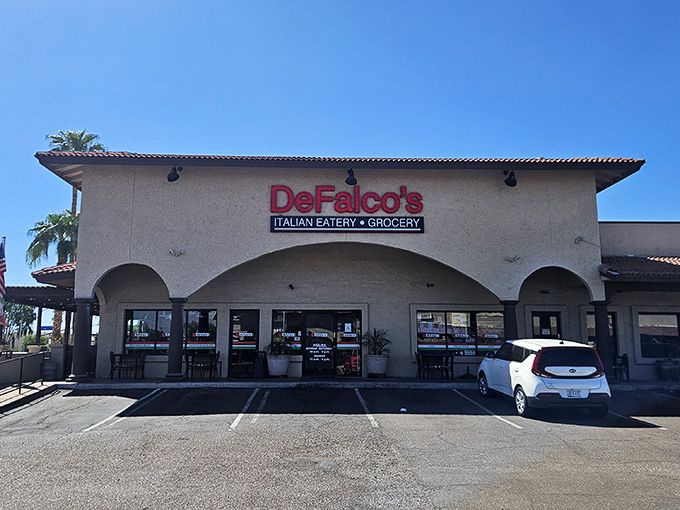 Part grocery, part pizzeria, all Italian. DeFalco's brings a slice of the old country to Scottsdale's sunny streets.